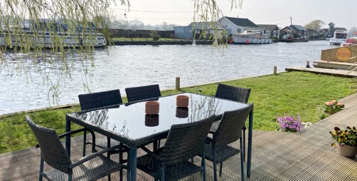 Potter Heigham riverside cottages - Sunray Norfolk